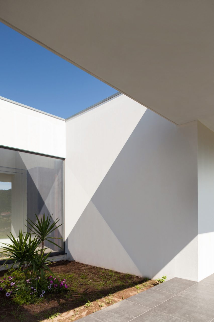 Valley House