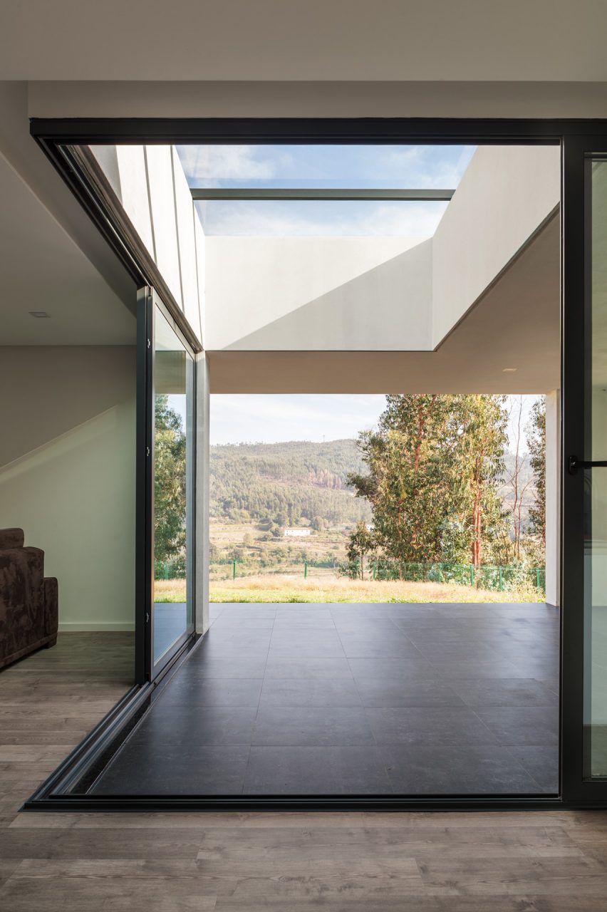 Valley House